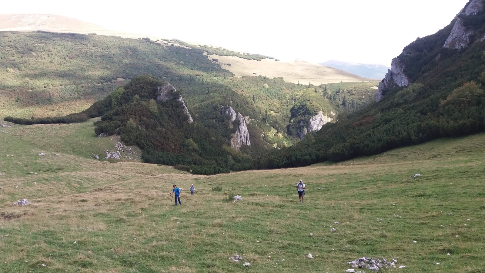 Hoinarind prin Romania: Canionul Horoabelor - Coltii Tapului 2155 m ...