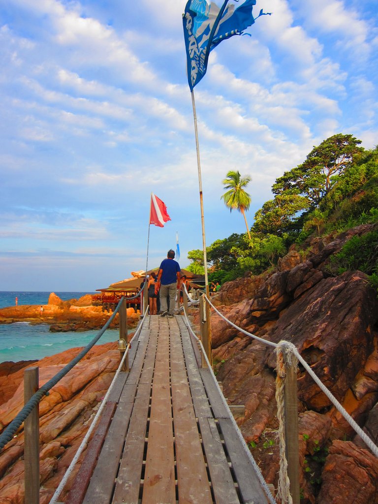 Travelholic: Day 1 | Merang Jetty & Redang Kalong