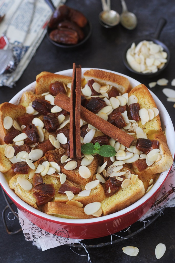 PUDING ROTI KURMA ALMOND - Resep Elegan