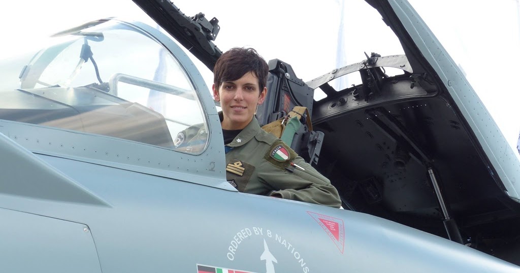 ITALIAN EUROFIGHTER FEMALE PILOT - Blog Before Flight - Aerospace and ...