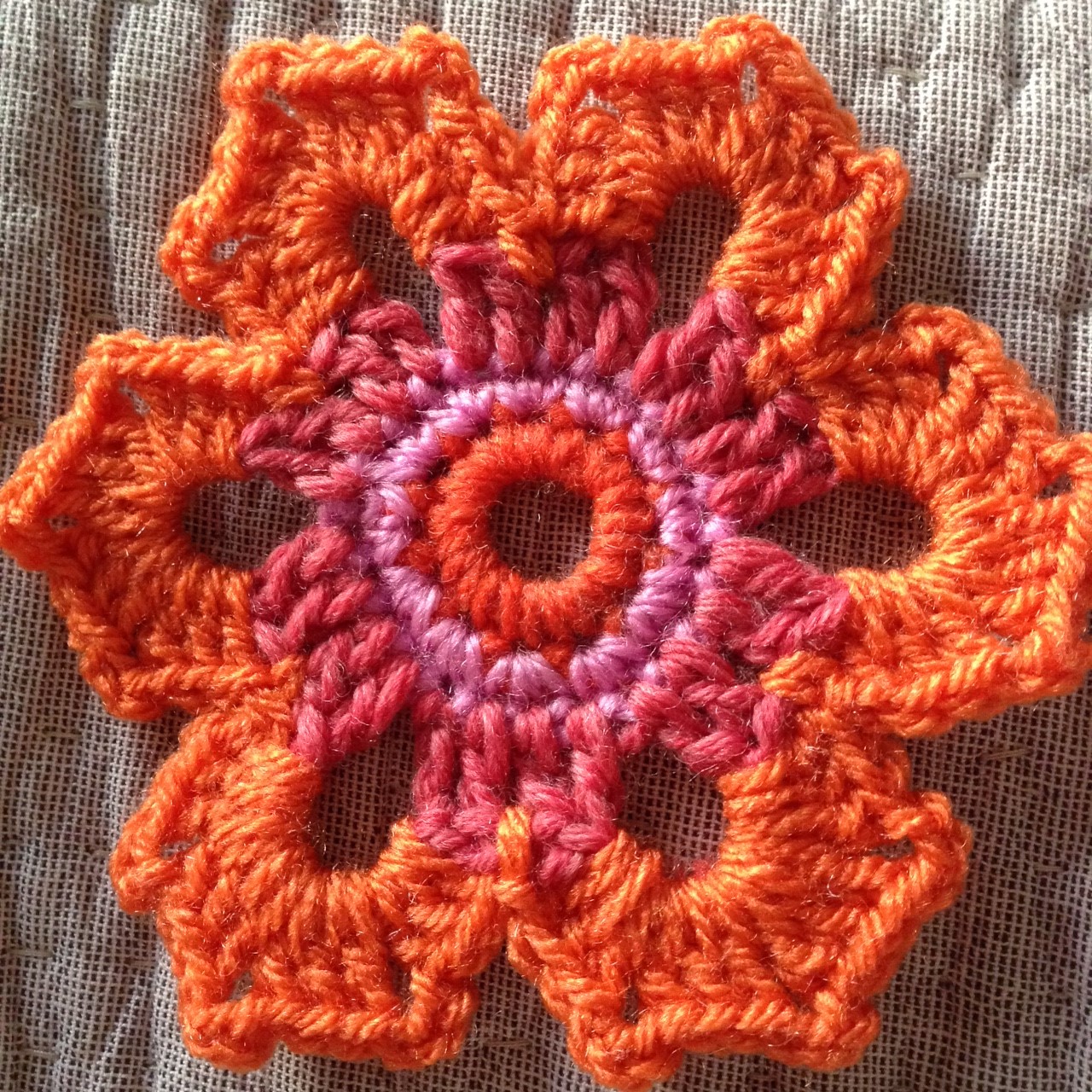 Susan Pinner: 6 POINT FLOWER PATTERN