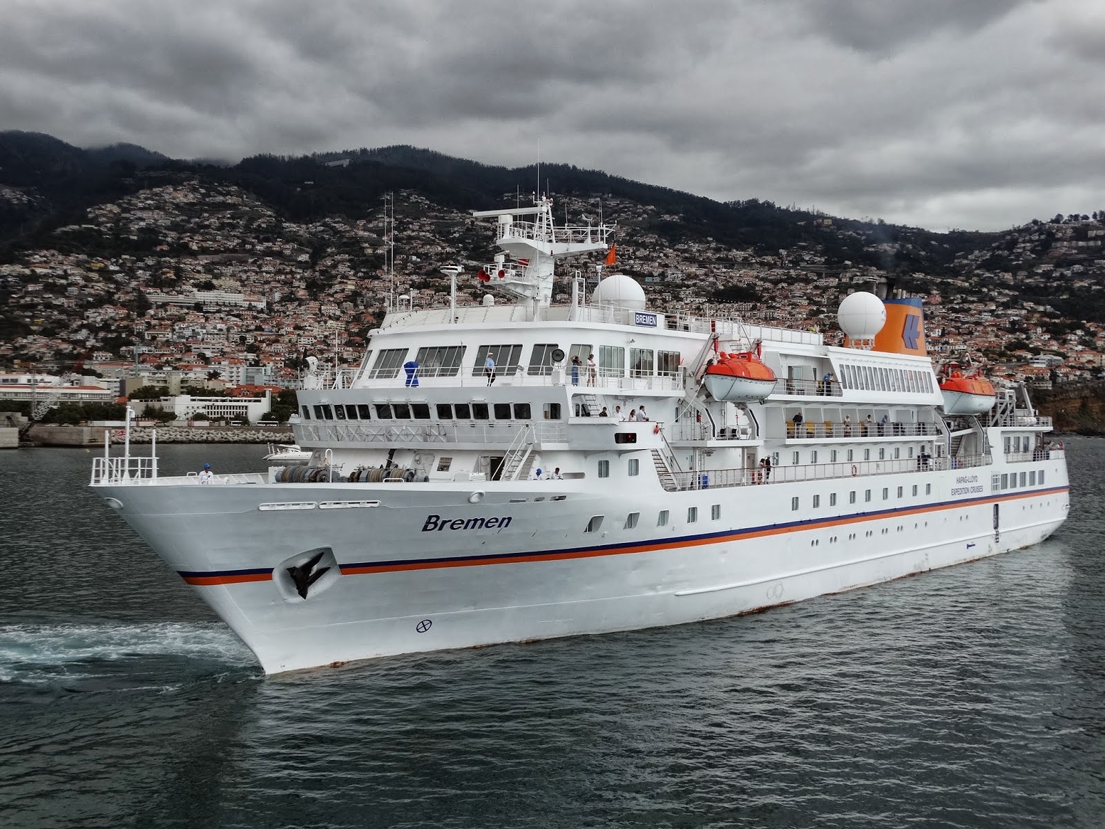 CLUBE DE ENTUSIASTAS DE NAVIOS: ms Bremen na pontinha
