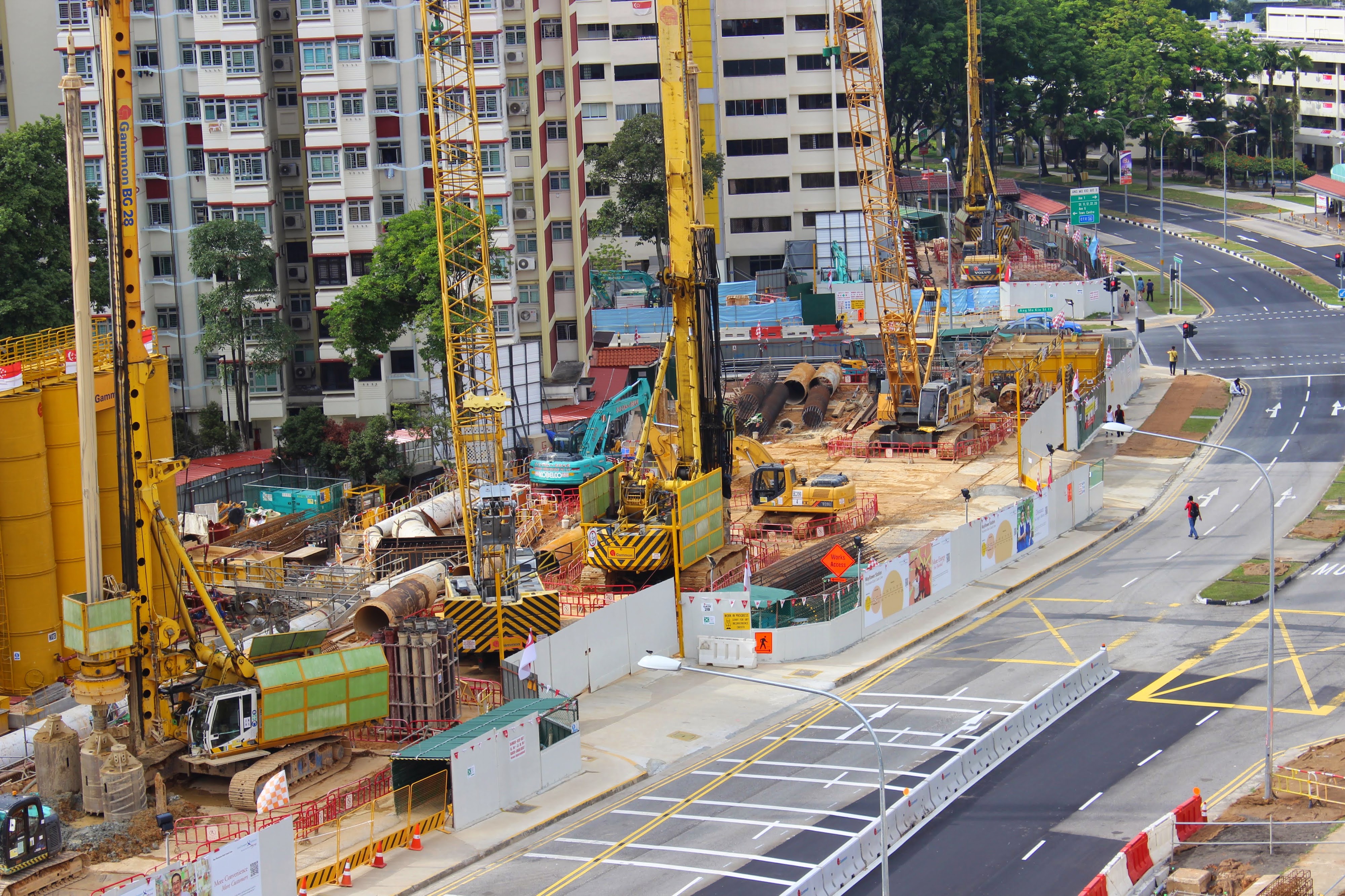 Thomson Line Construction: Piling at Mayflower