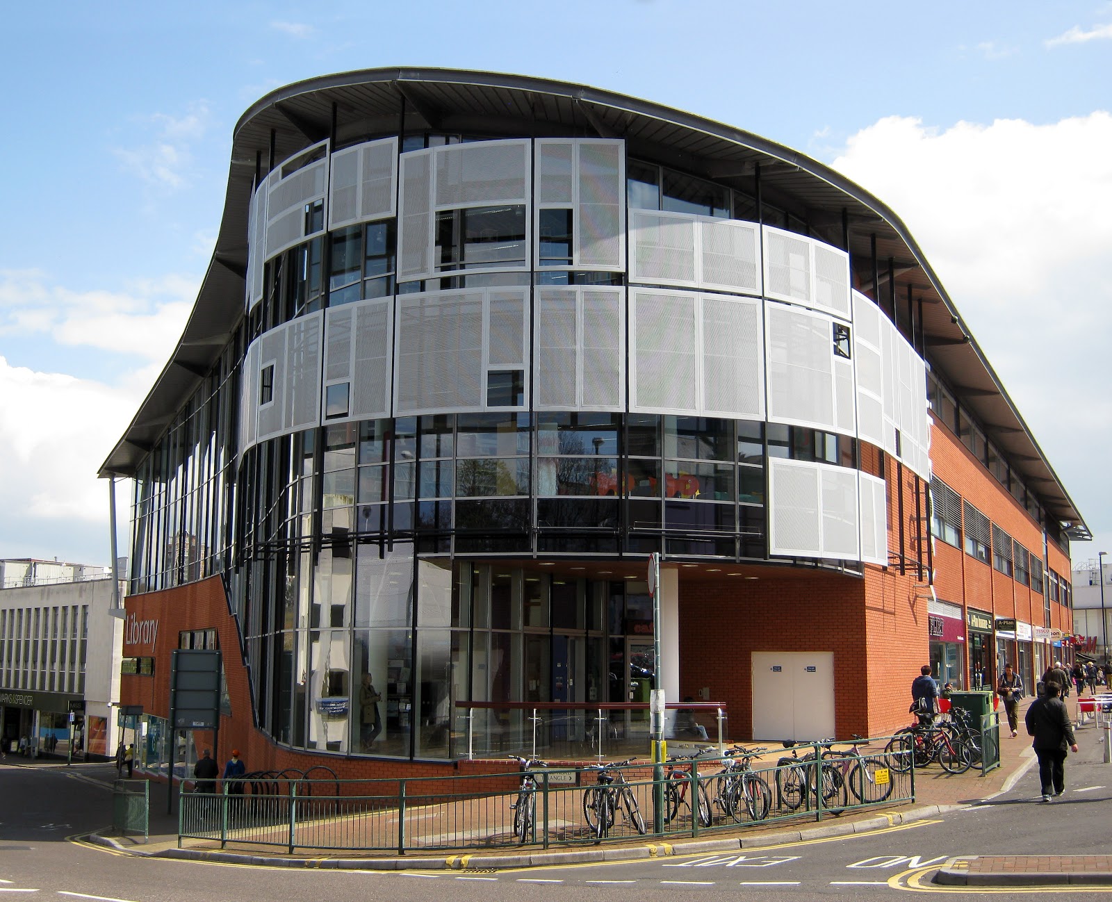 QRacking the code in Bournemouth Libraries