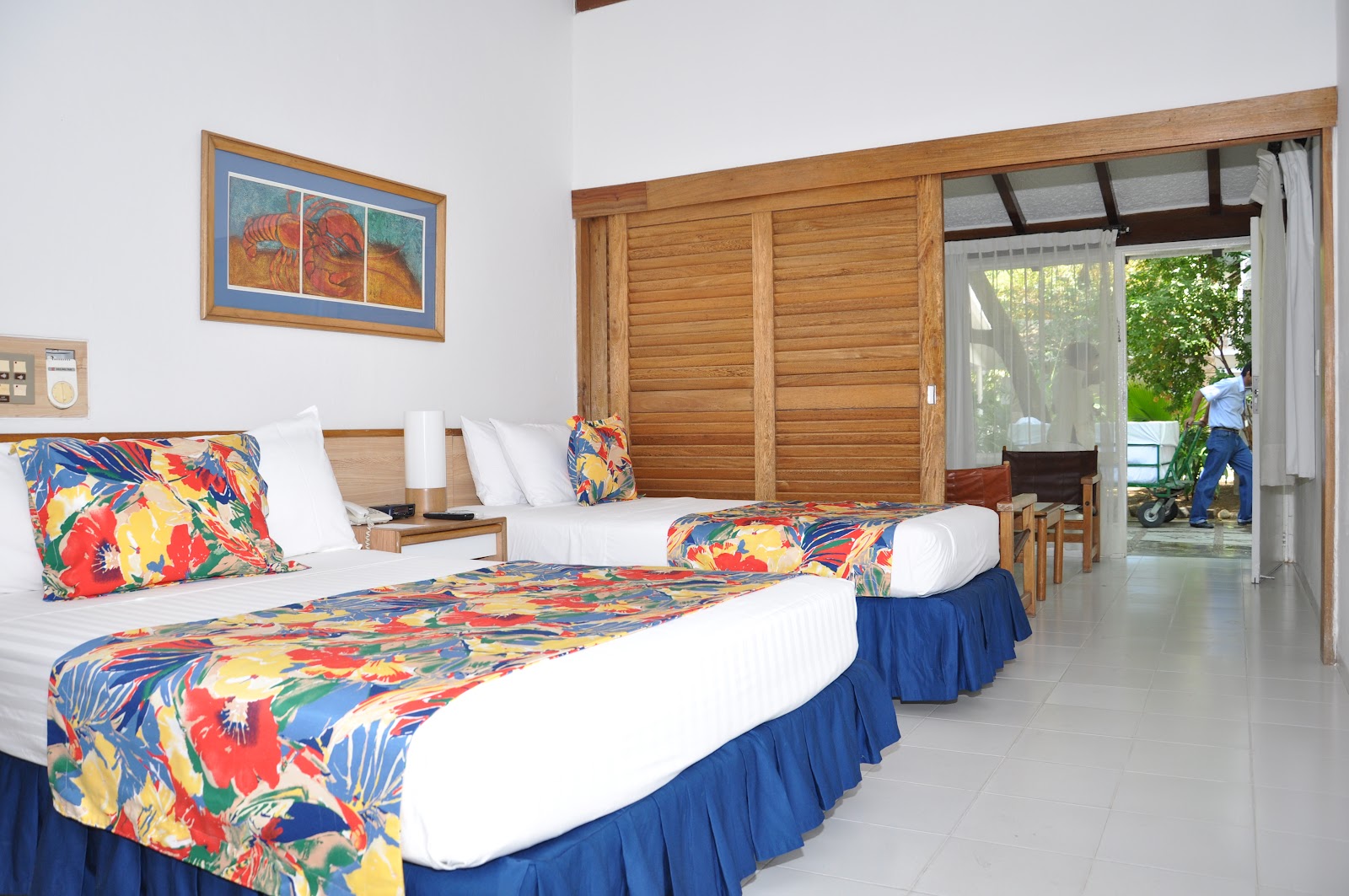 IROTAMA SU HOGAR FRENTE AL MAR: ALOJAMIENTOS