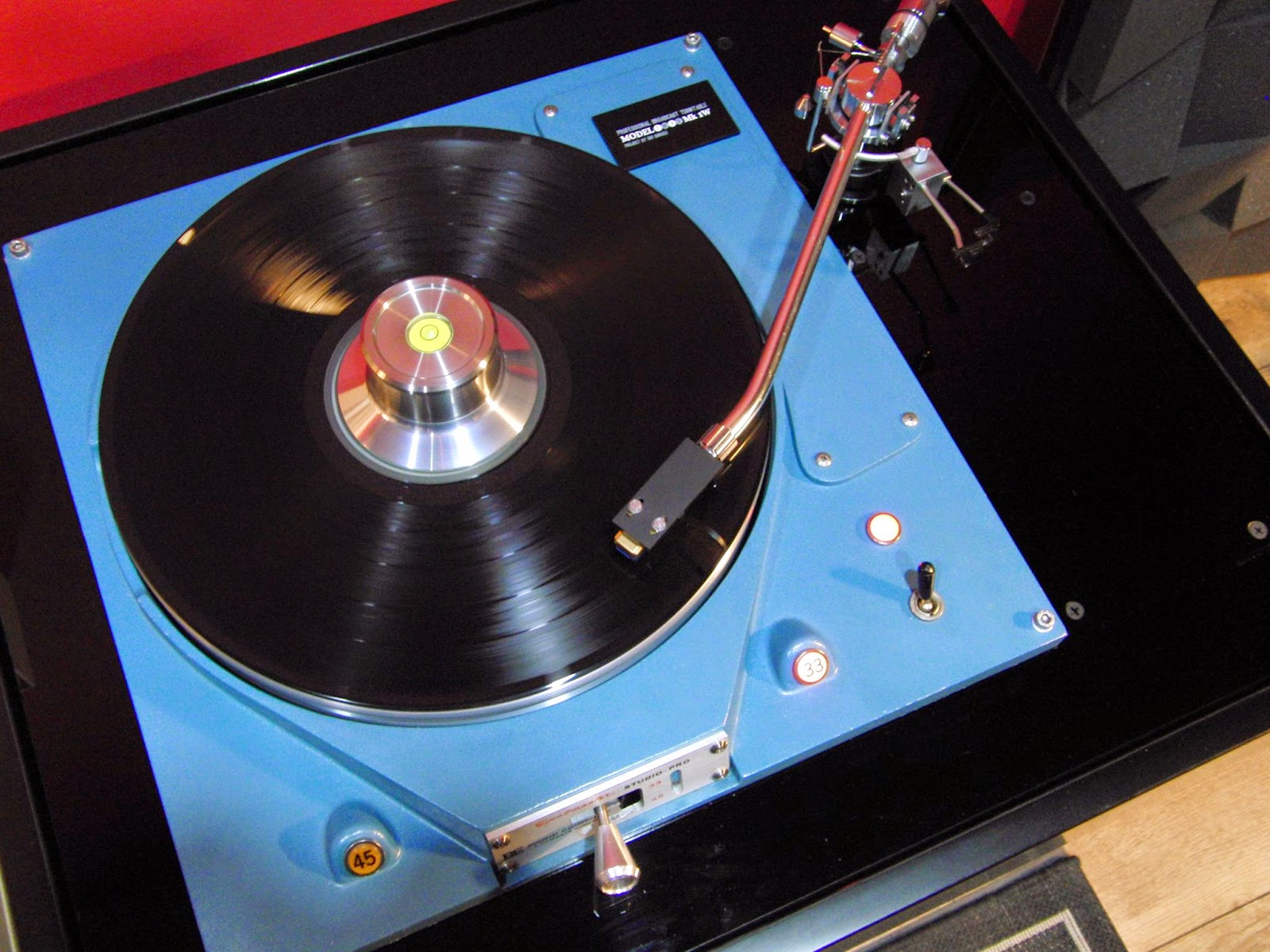 Fonolab and Spotmaster turntable – M & S | Ultimate High-Fidelity