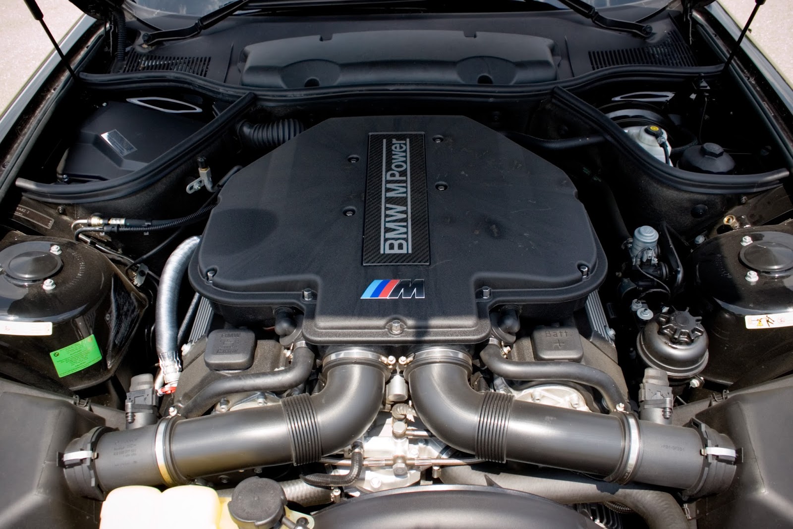 TESTE EM VÍDEO E VOLTA RÁPIDA DO GT SPORT: BMW Z8 V8 4.9 32V