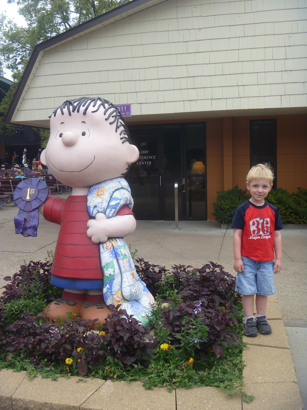 Peter's Puppets: Peanuts Statues in the Twin Cities