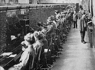 Uma breve história de quase tudo...: TELEFONE (1876)