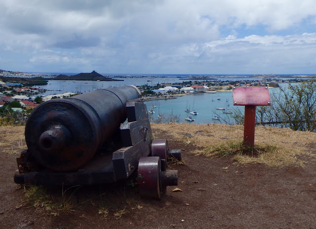 Things we did today...: Other People's Vacation Photos - Fort Louis