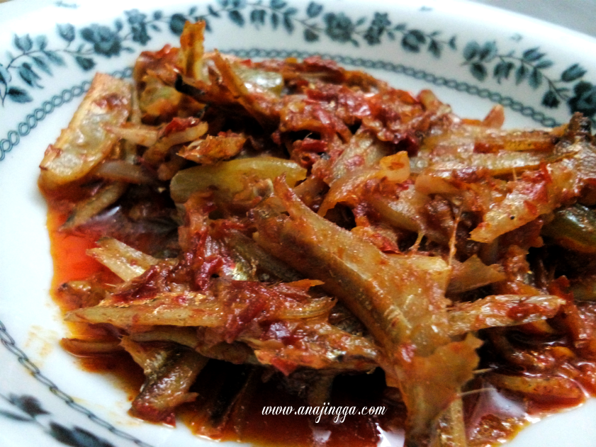 Sambal Belimbing Buluh Dan Ikan Bilis