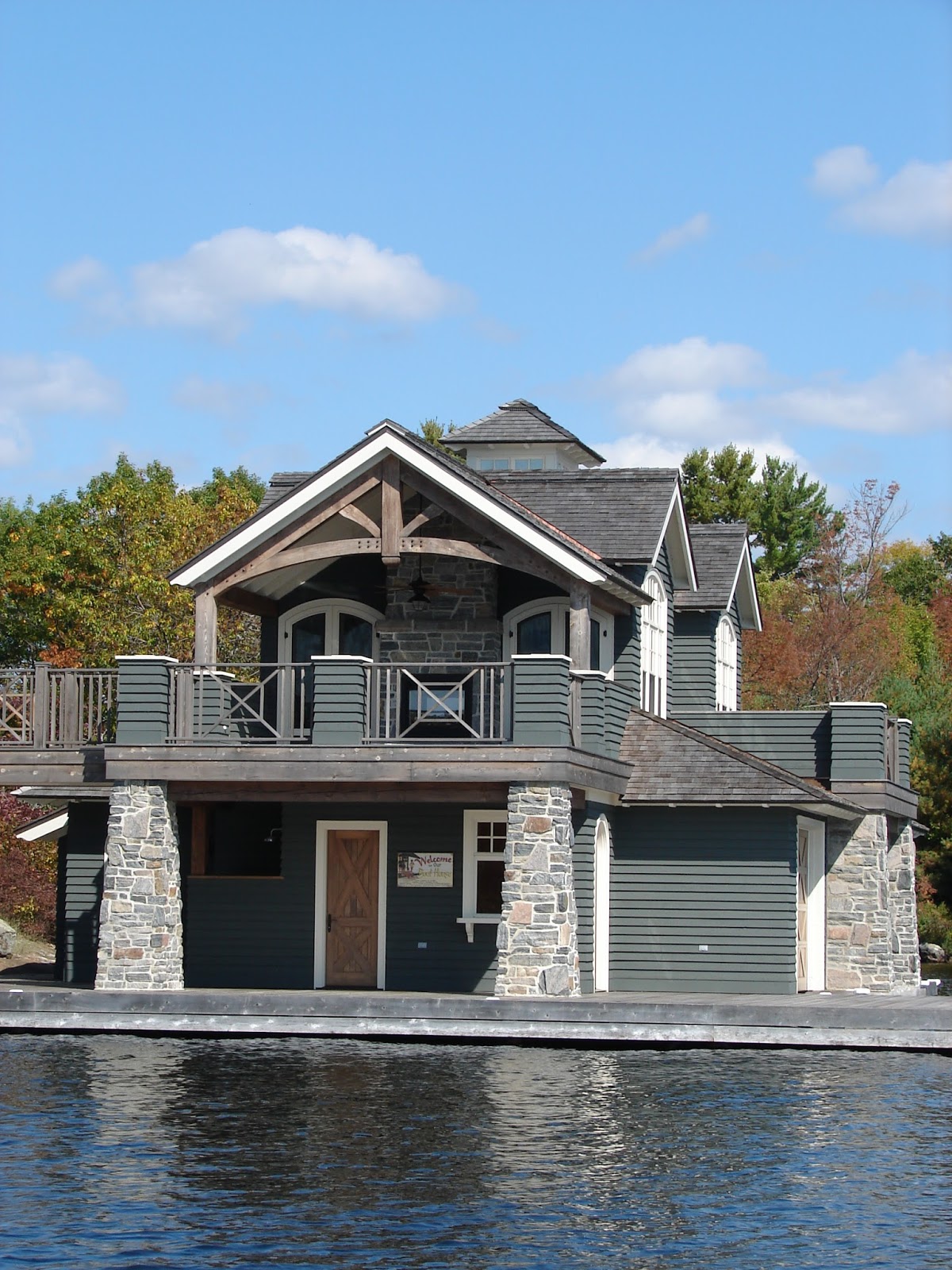 Just things and thoughts: Beautiful Boathouses of Muskoka