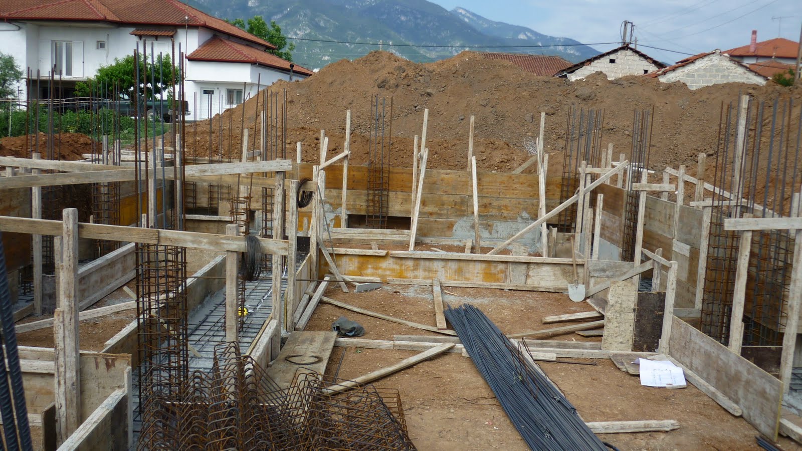 ΕΡΓΑΣΙΕΣ ΣΙΔΗΡΟΥ ΜΠΕΤΟΝ - KAΤΑΣΚΕΥΗ -ΤΟΠΟΘΕΤΗΣΗ