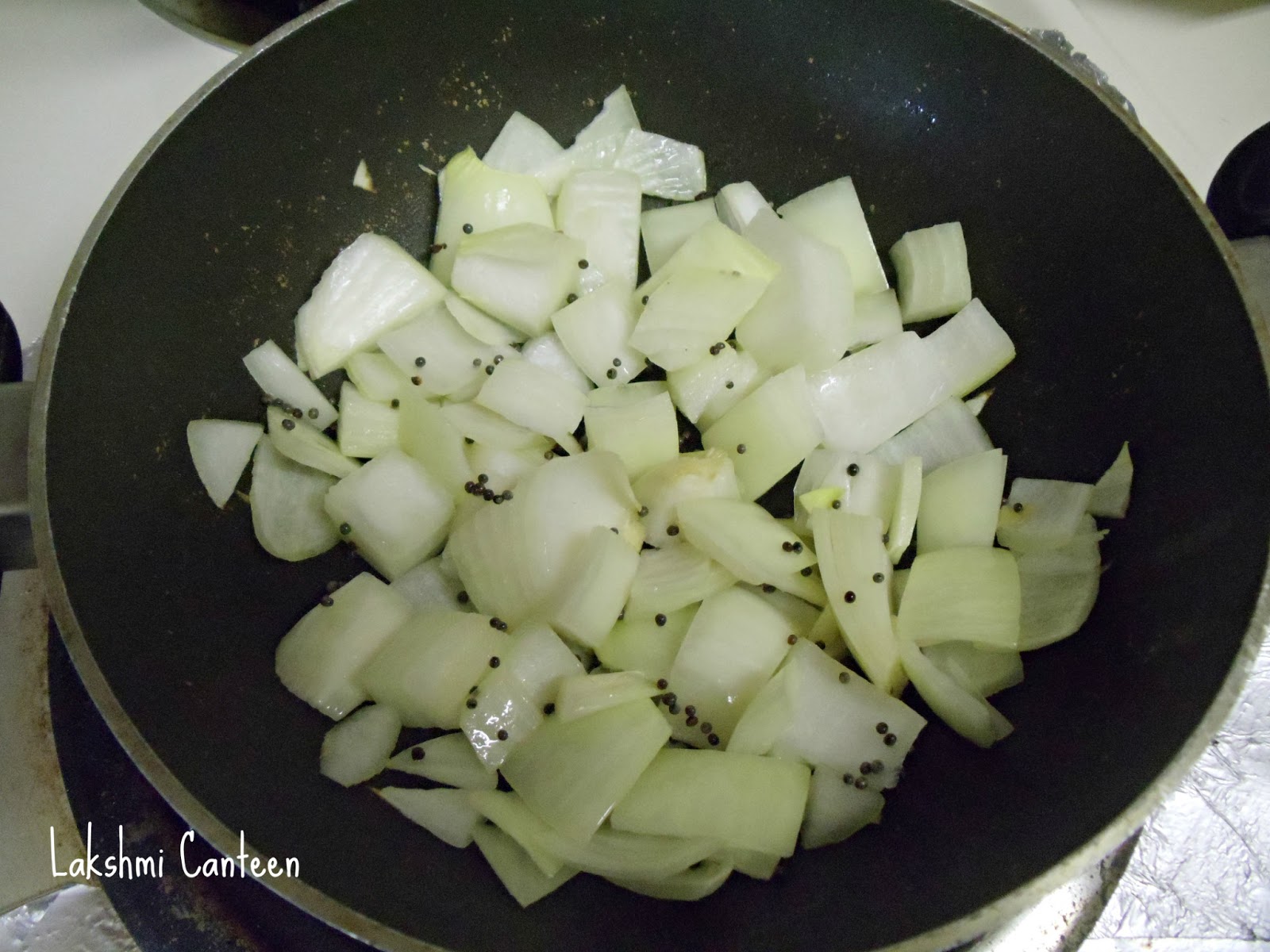 Lakshmi Canteen: Moolangi Buthi (Coconut based Radish Curry)