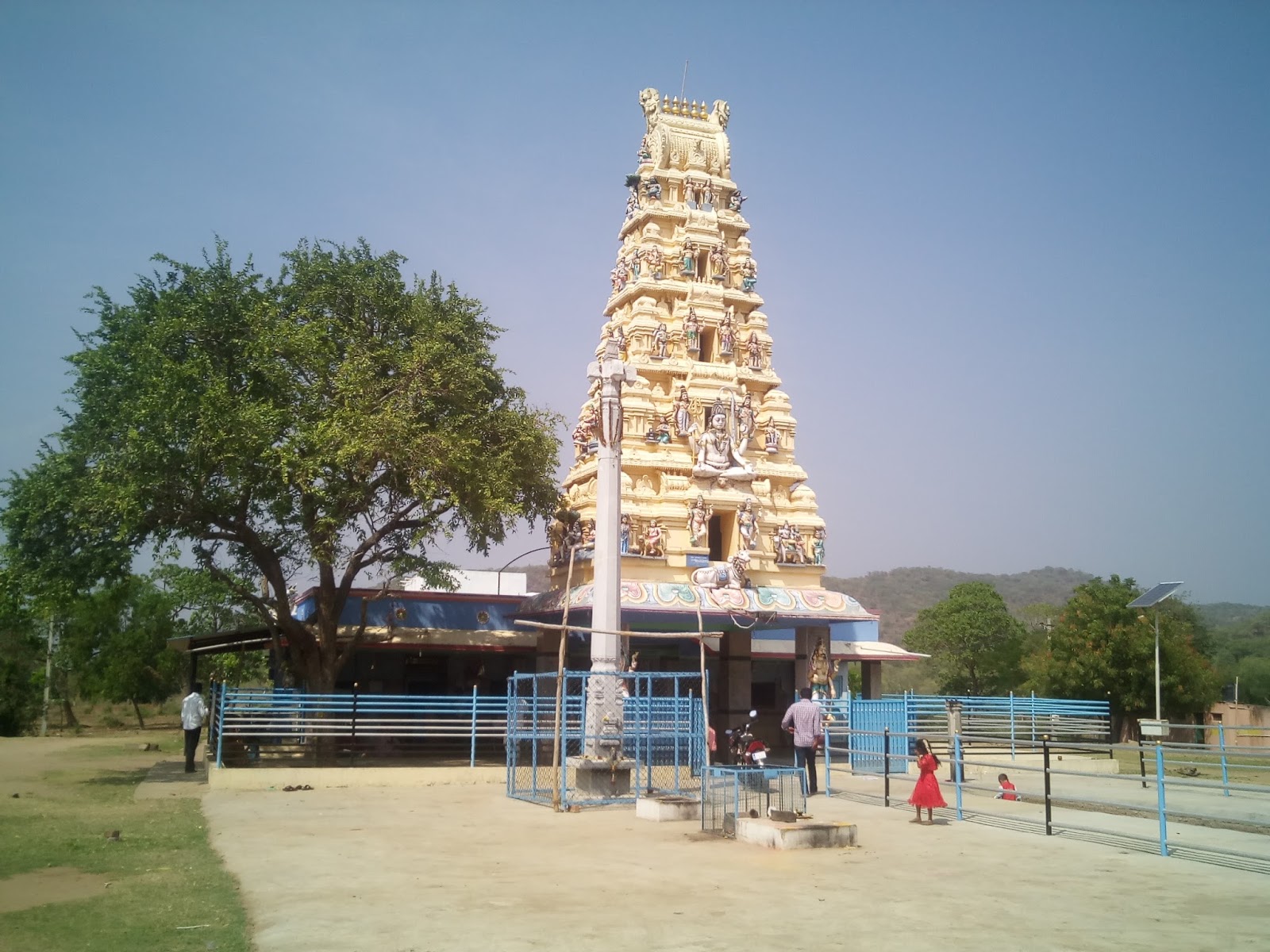 Sri Shivanankareshwara swamy temple , Sangama - Weekend Spot near Bengaluru