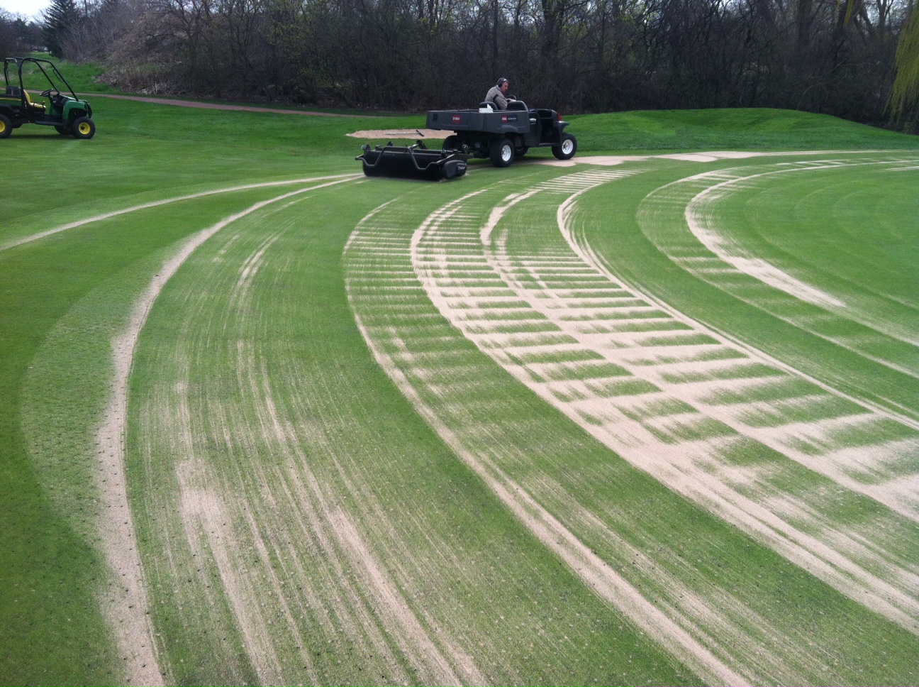 Ridgemoor Country Club Golf Course Maintenance: Greens Aerification