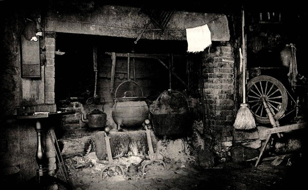 bensozia: Ye Olde Kitchen Hearth