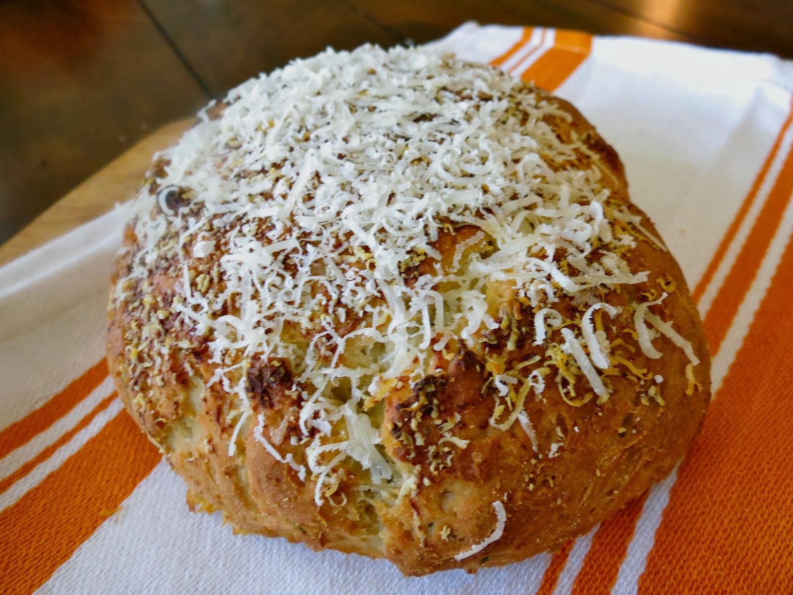 The Bee Cave Kitchen : Gluten Free Artisan Rosemary & Parmesan Bread
