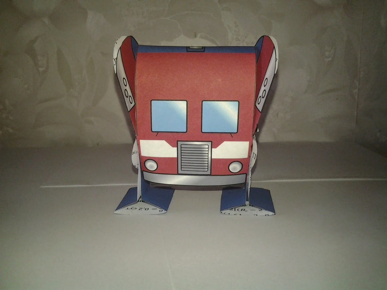Поделки своими руками: Phase Bot - Оптимус Прайм