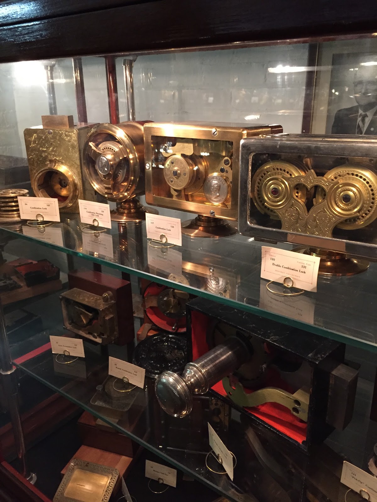 HeavyMetalPuzzles: John M. Mossman Lock Museum
