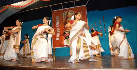 Women Dressing Guide: Kerala Traditional Dress