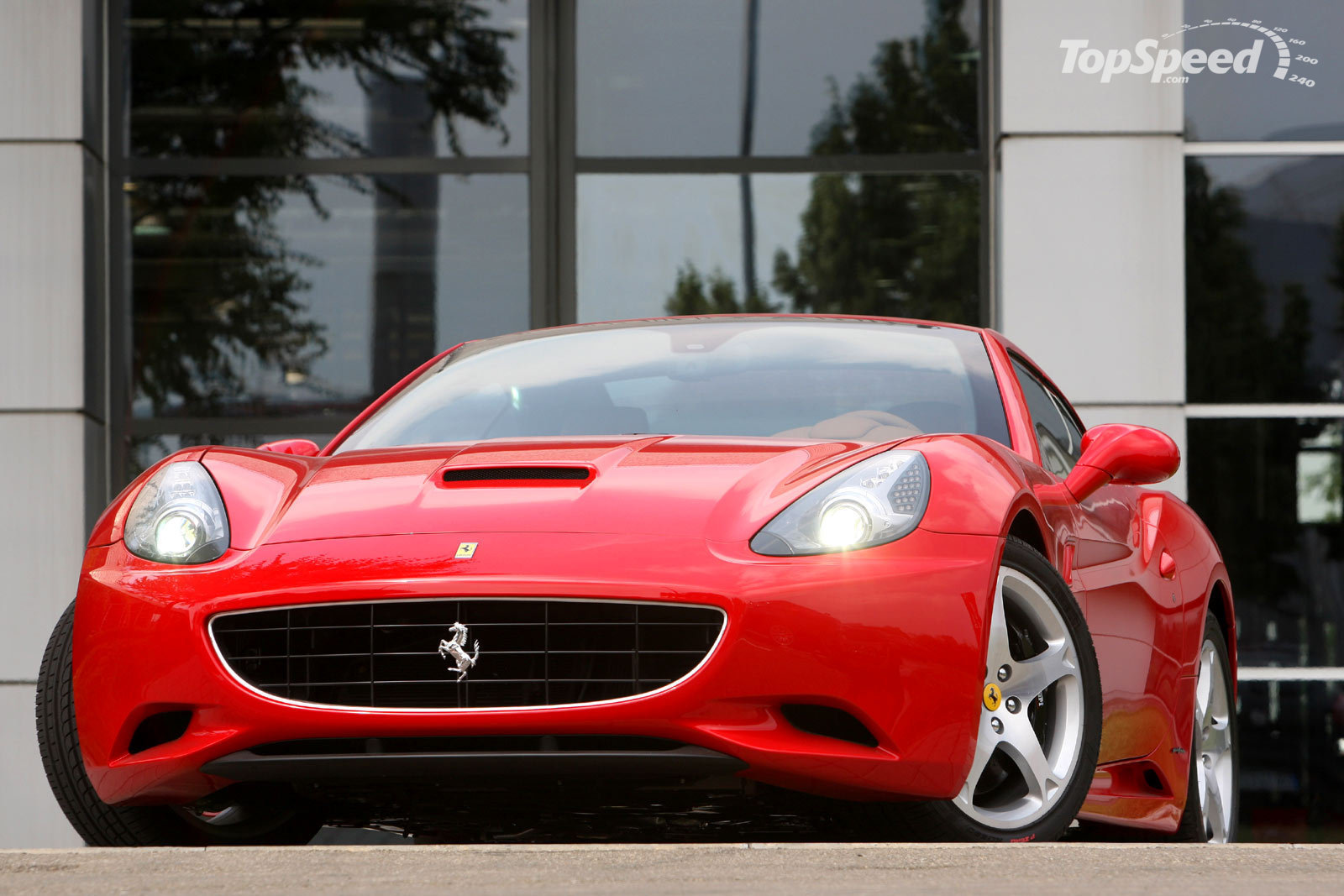 Car Wallpaper: 2009 Ferrari California