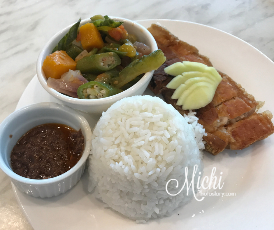 Michi Photostory: Lunch at Cafe Via Mare