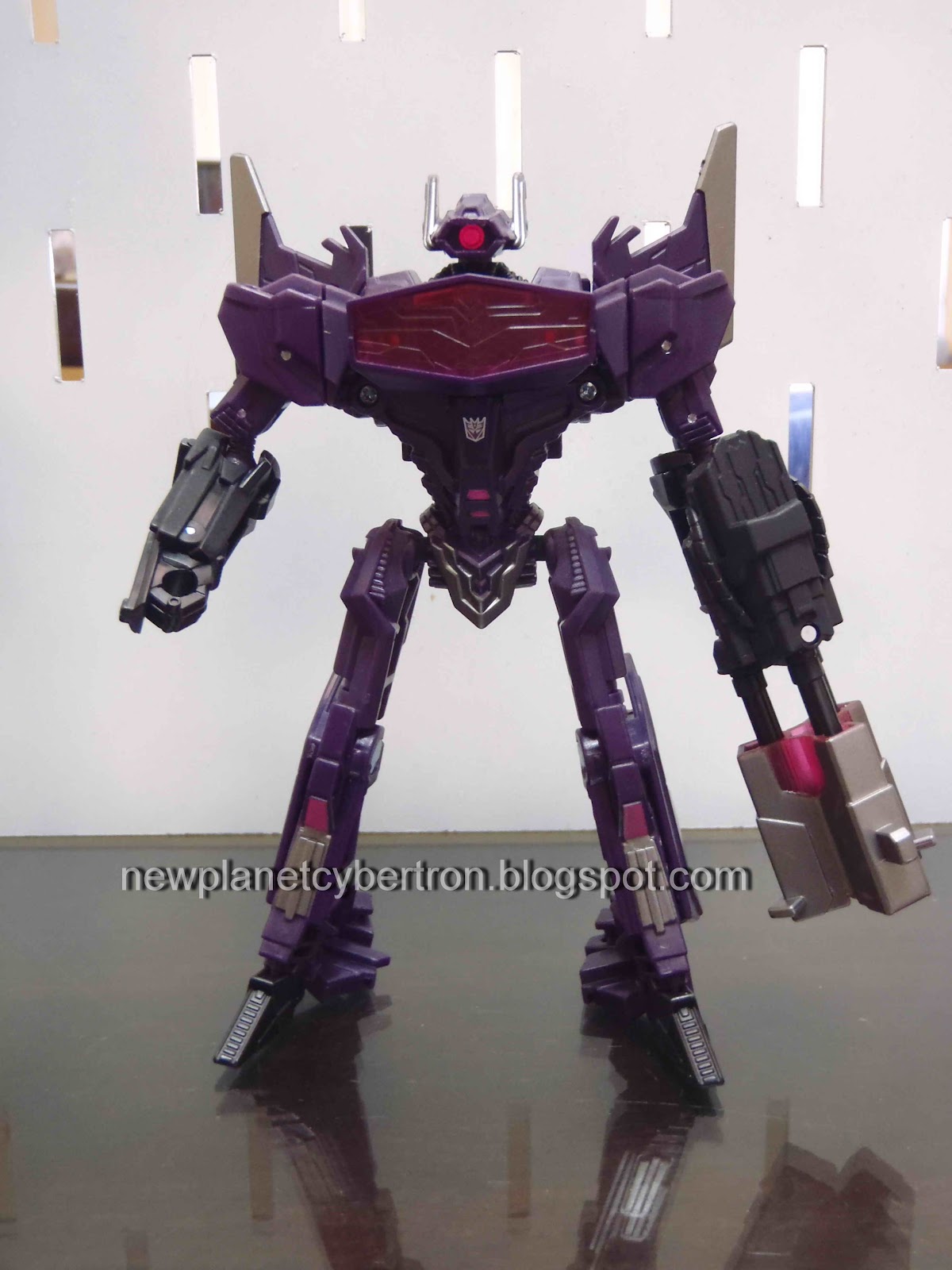 New Planet Cybertron: Transformers Review: Shockwave (FOC Deluxe)