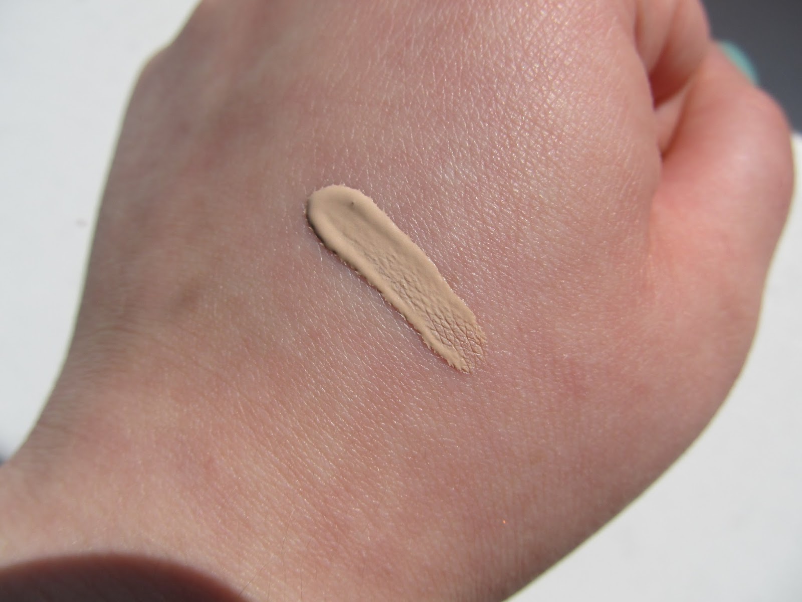Manhattan Wake Up Concealer