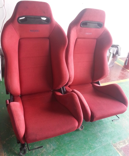 Dingz Garage: Recaro seat from Honda Integra DC2 Type R