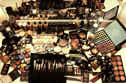 Organizing Your Makeup Collection |Confessions of this Shopaholic♥