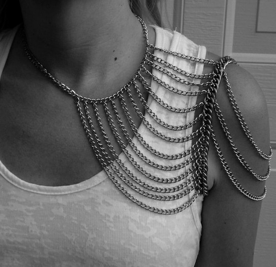 For Fashion Freaks: Trend Alert: Body Chains/Body Bling