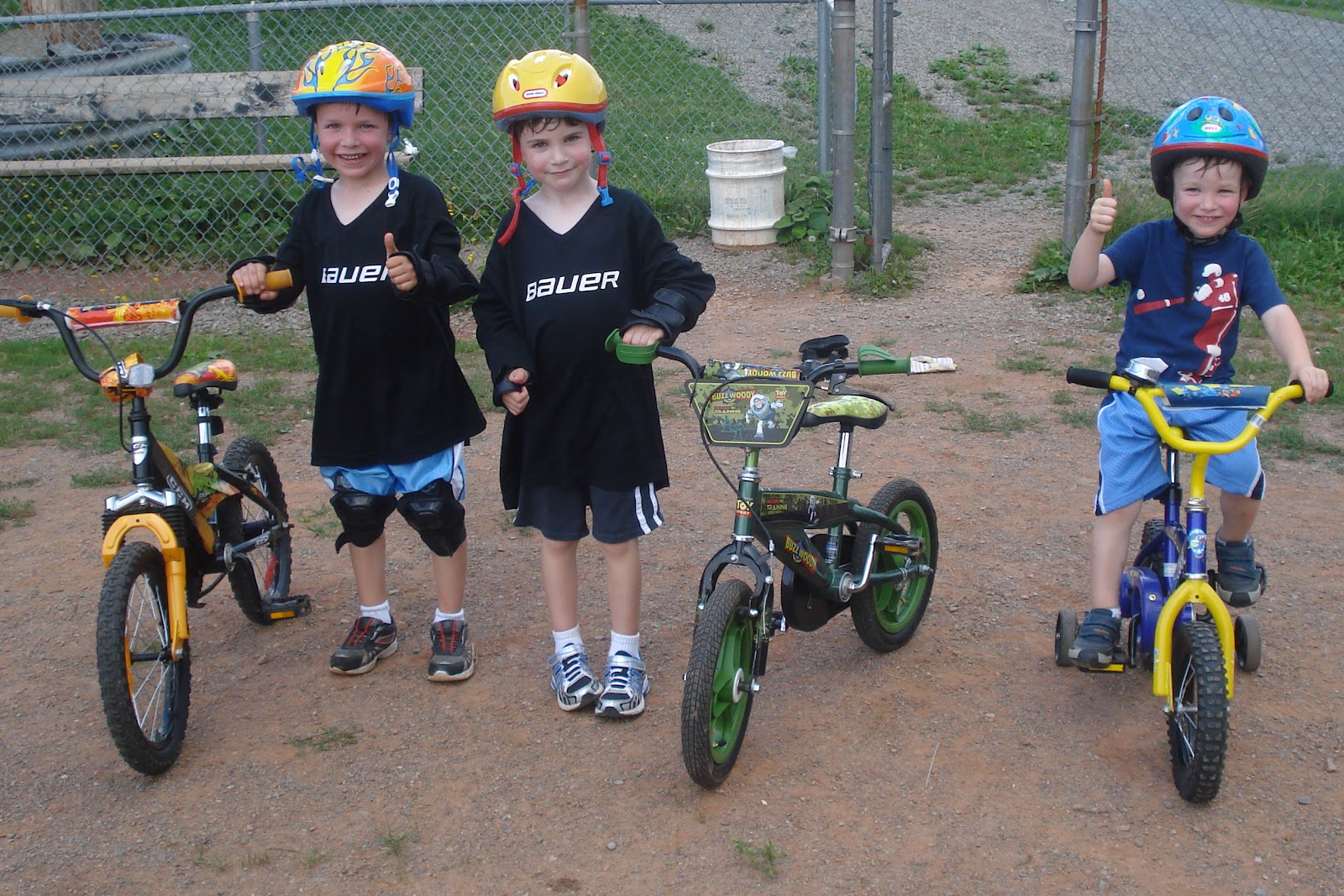 East Coast Mommy: Teaching a Child to Ride a Two Wheeler {Tips}