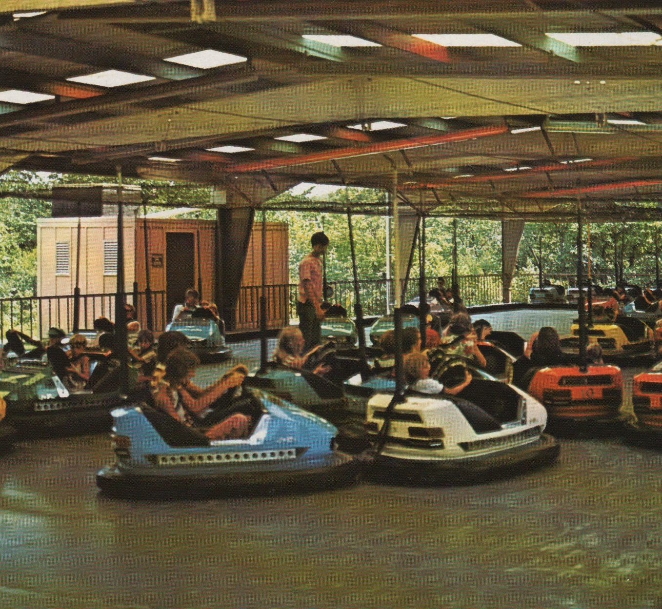 Worlds of Fun.Org: 9 Old Rides: The Original Rides from 1973