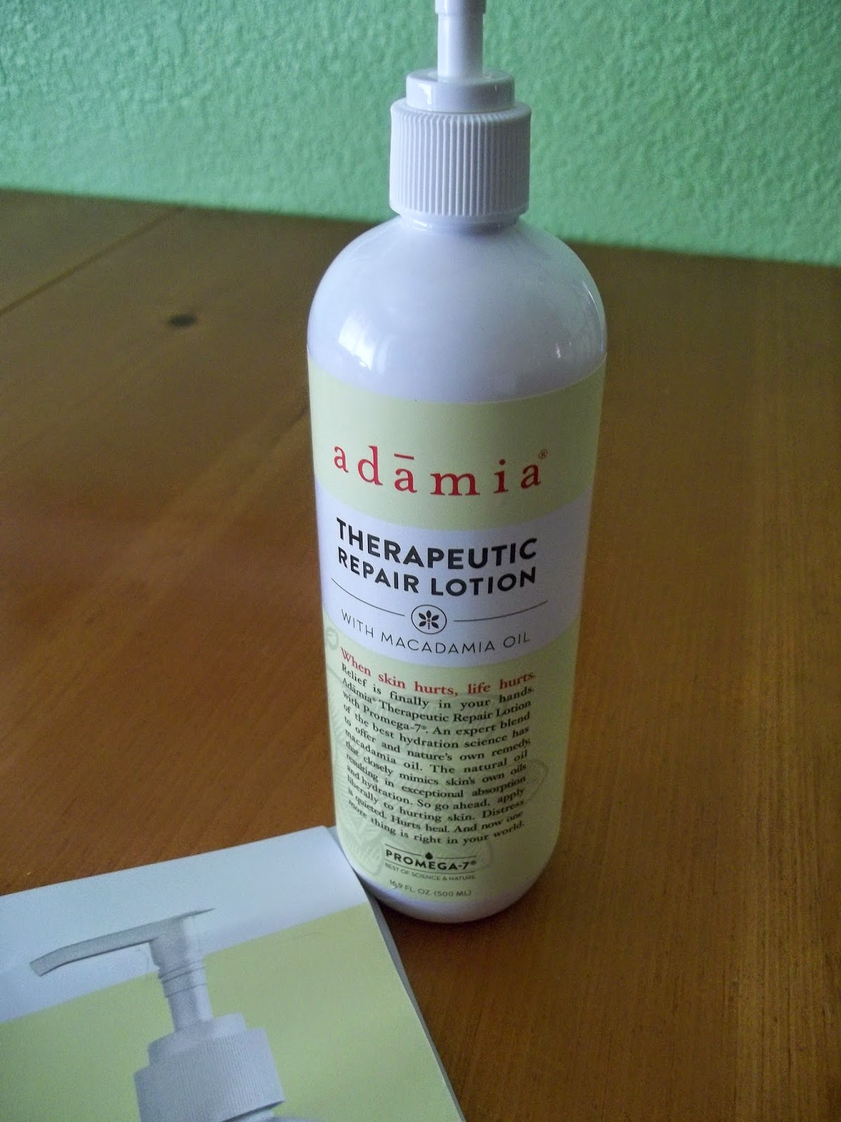 Dragonfly Treasure: Adāmia Therapeutic Repair Lotion Review #adamia