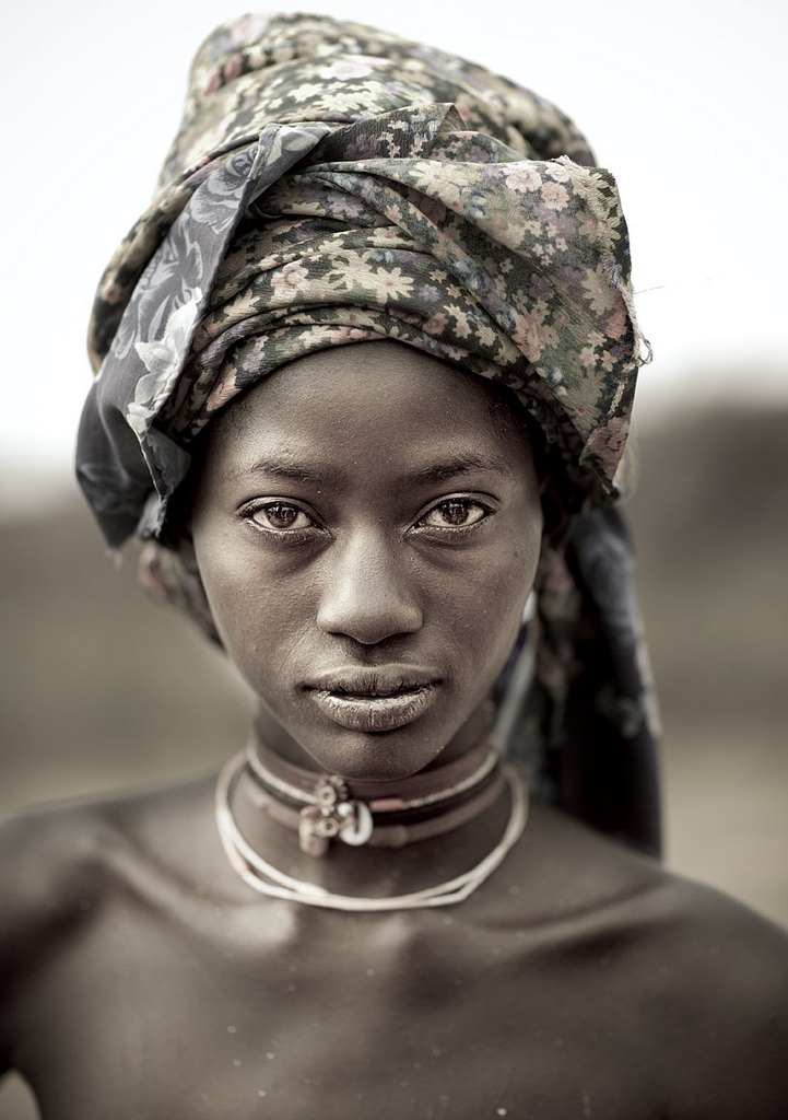 MUCUBAL PEOPLE: ANGOLAN ENDURING TRIBE AND THEIR FASHIONABLE OMPOTA ...