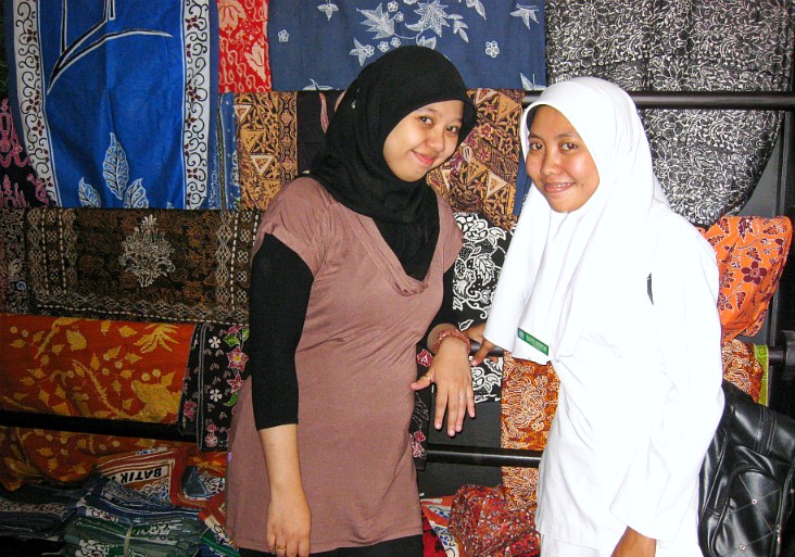 Tentang Dikunjungi Inge dan Faiza | Diary Tante Elsa