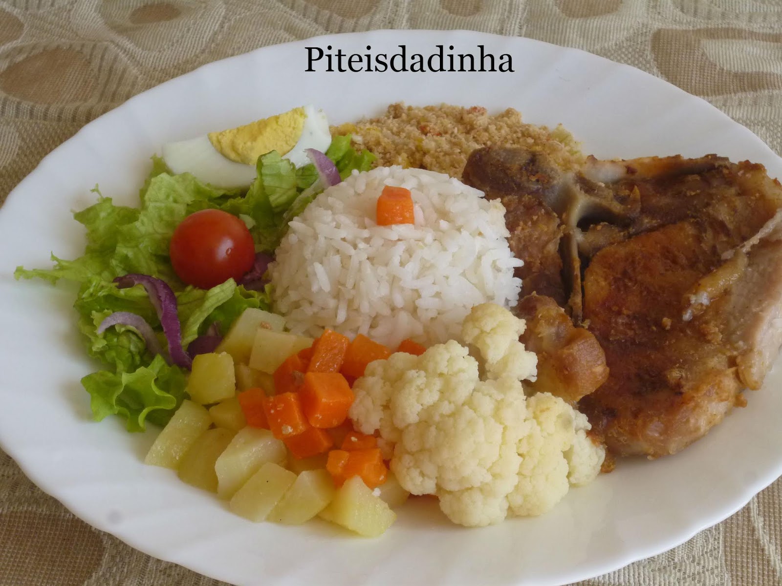 Piteisdadinha: CARRÉ ASSADO + couve flor com cubos de batata e cenoura ...