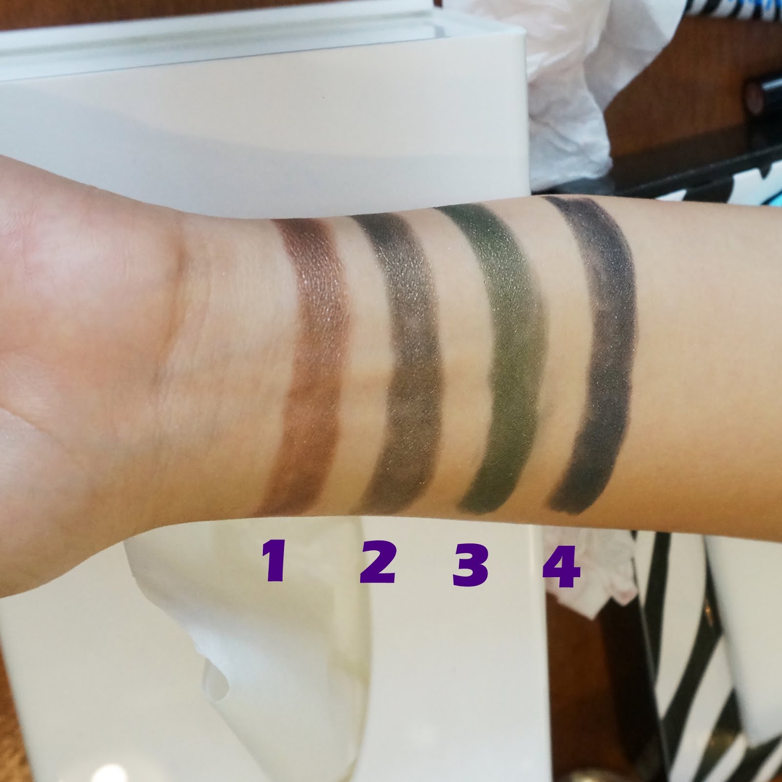 Mobile Tips and Trick: Sisley Phyto Lip Twist & Phyto Eye Twist Review