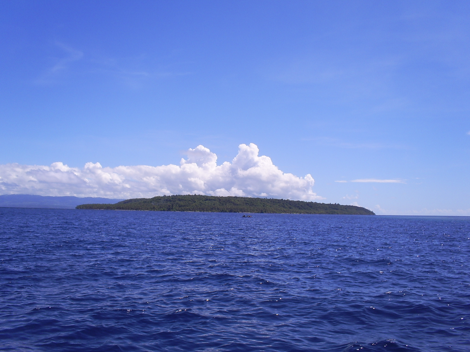 Pulau Bakalan Sebagai Obyek Wisata Ideal - Benggawi Media Online