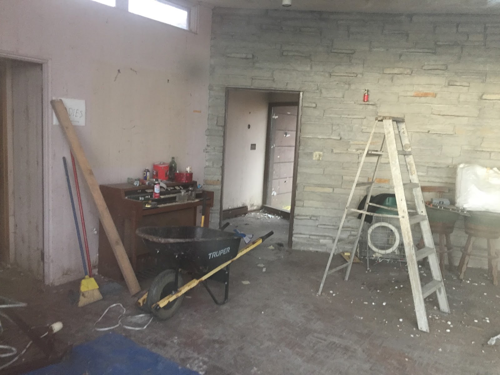 Mid Century Modern Milwaukee: Ray Prell 12260 N Lake Shore Drive - Mequon