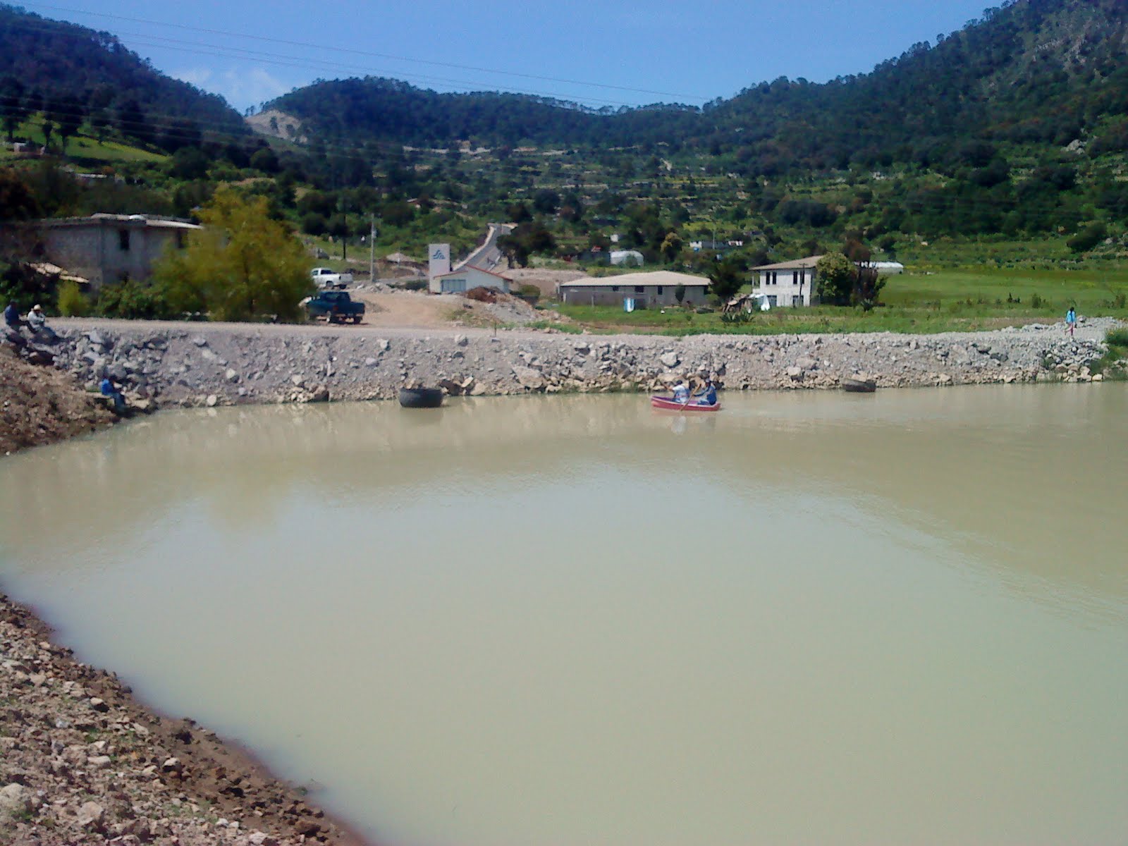 La Lagunita: ATRACTIVA LAGUNA