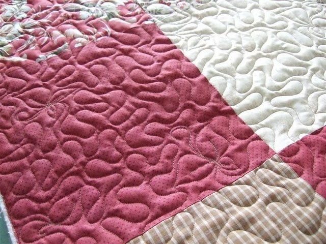 Crafty Sewing & Quilting: Getting Up Close with Meandering and ...