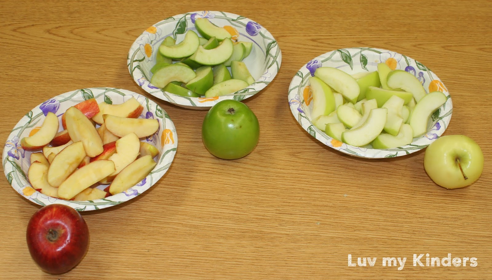 Luv My Kinders: Five for Fraturday! Loads of Apples!