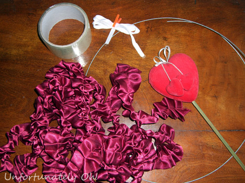 Unfortunately Oh!: Tutorial: Ruffled Heart Wreath