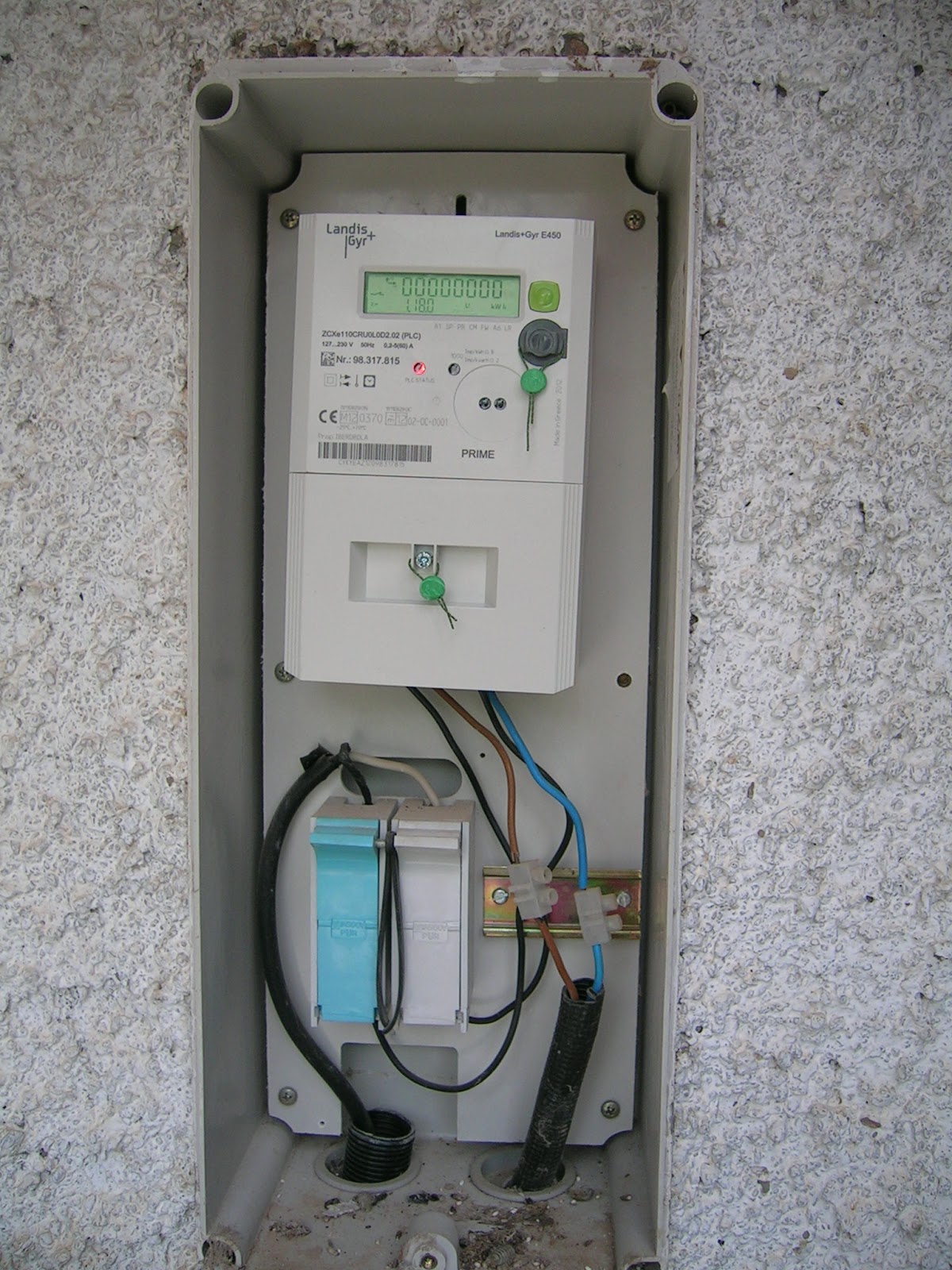 Sparks in Spain: Smart Meters - coming soon to a meter cupboard near you
