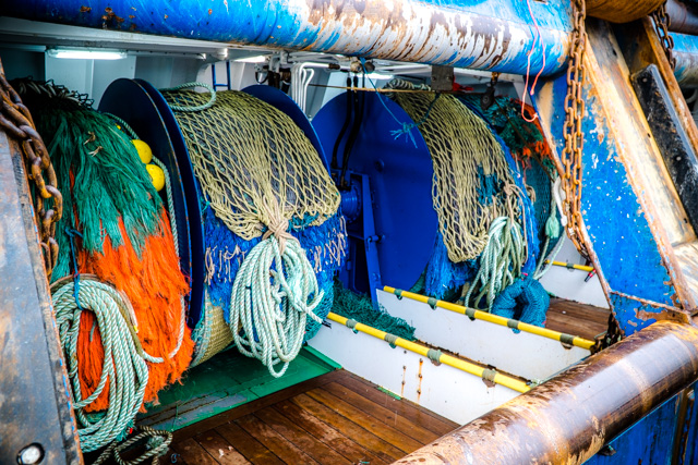 Through the Gaps! - Newlyn Fishing News: Vision IV taking on her prawn ...