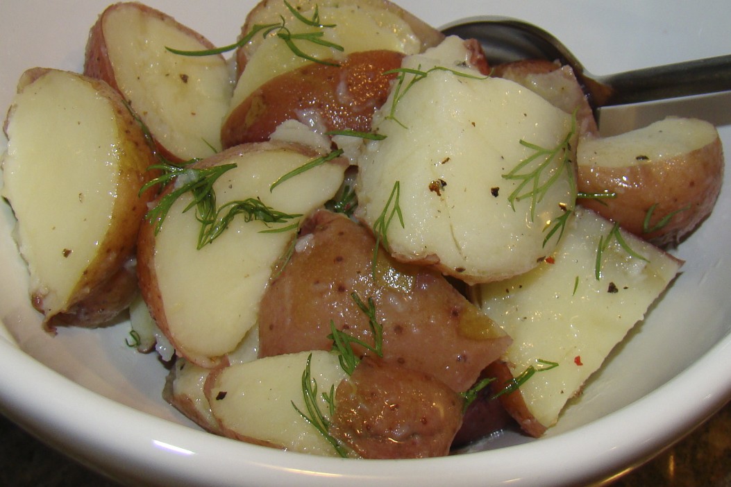 Goodchardonnay: Simple Summer Potato Salad