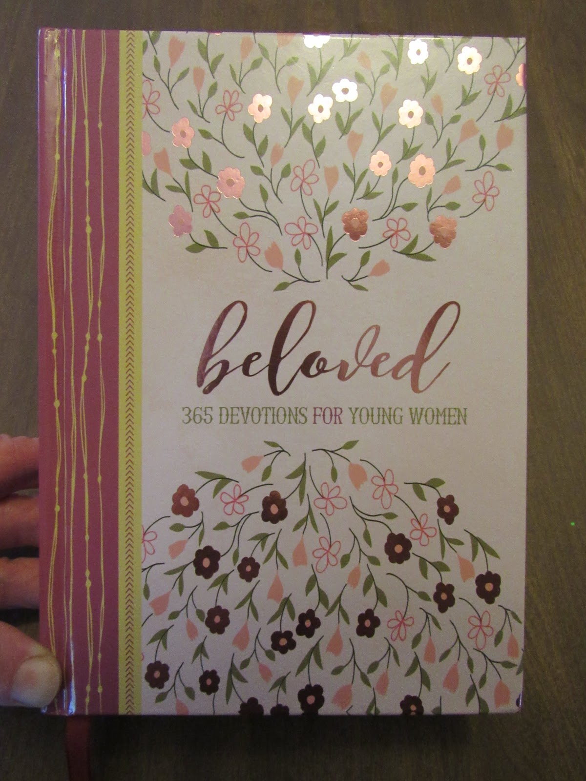 Tots and Me... Growing Up Together: Drawing Closer to God with a ...