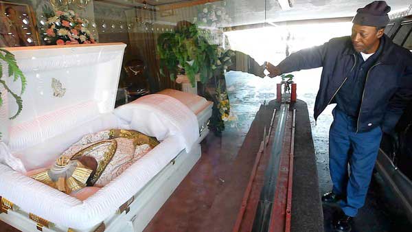Nothing To Do With Arbroath: Funeral parlour offers drive-through ...